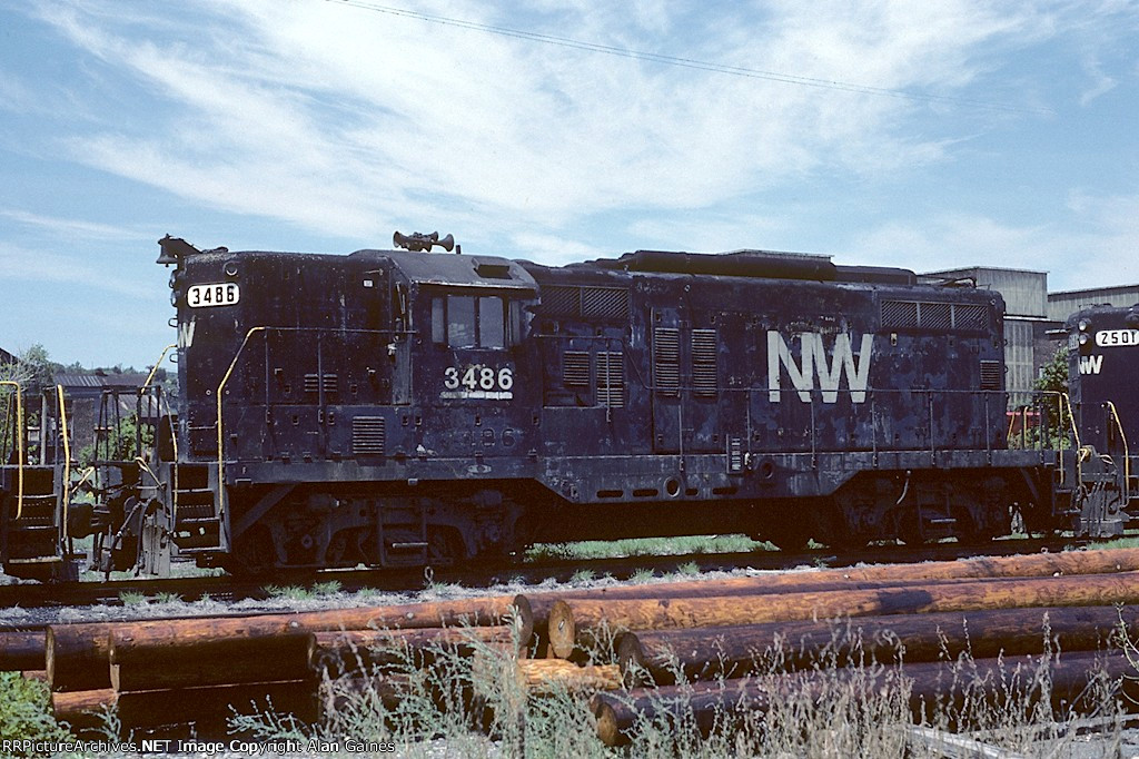 N&W GP9 3486